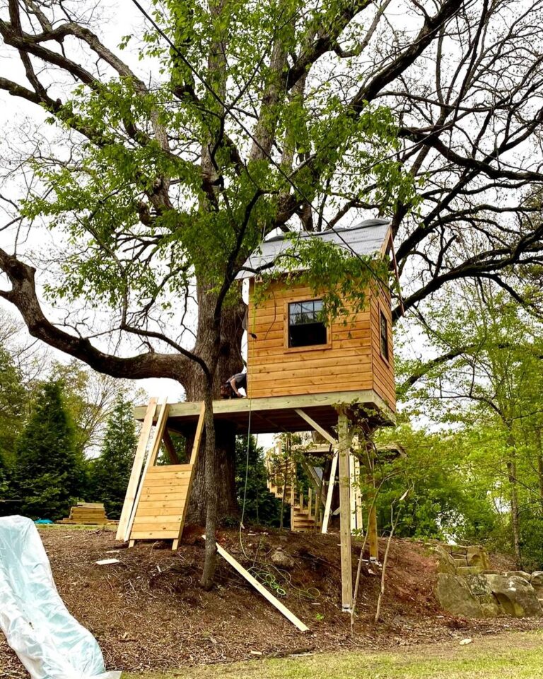 25 Treehouse Ideas for Kids: Creative Backyard Adventures - Decor Rio