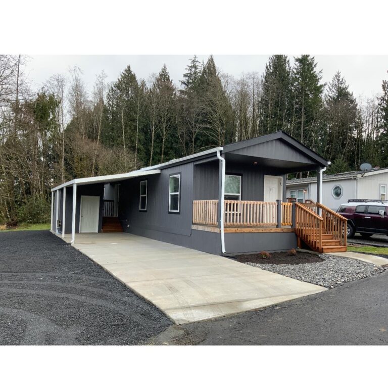 35 Mobile Home Exterior Ideas to Boost Your Curb Appeal - Decor Rio