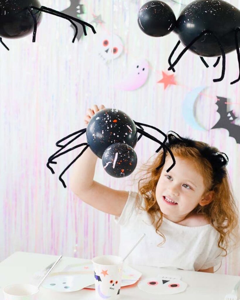 30 Creepy and Creative Halloween Spider Decor Ideas for Home and Office ...