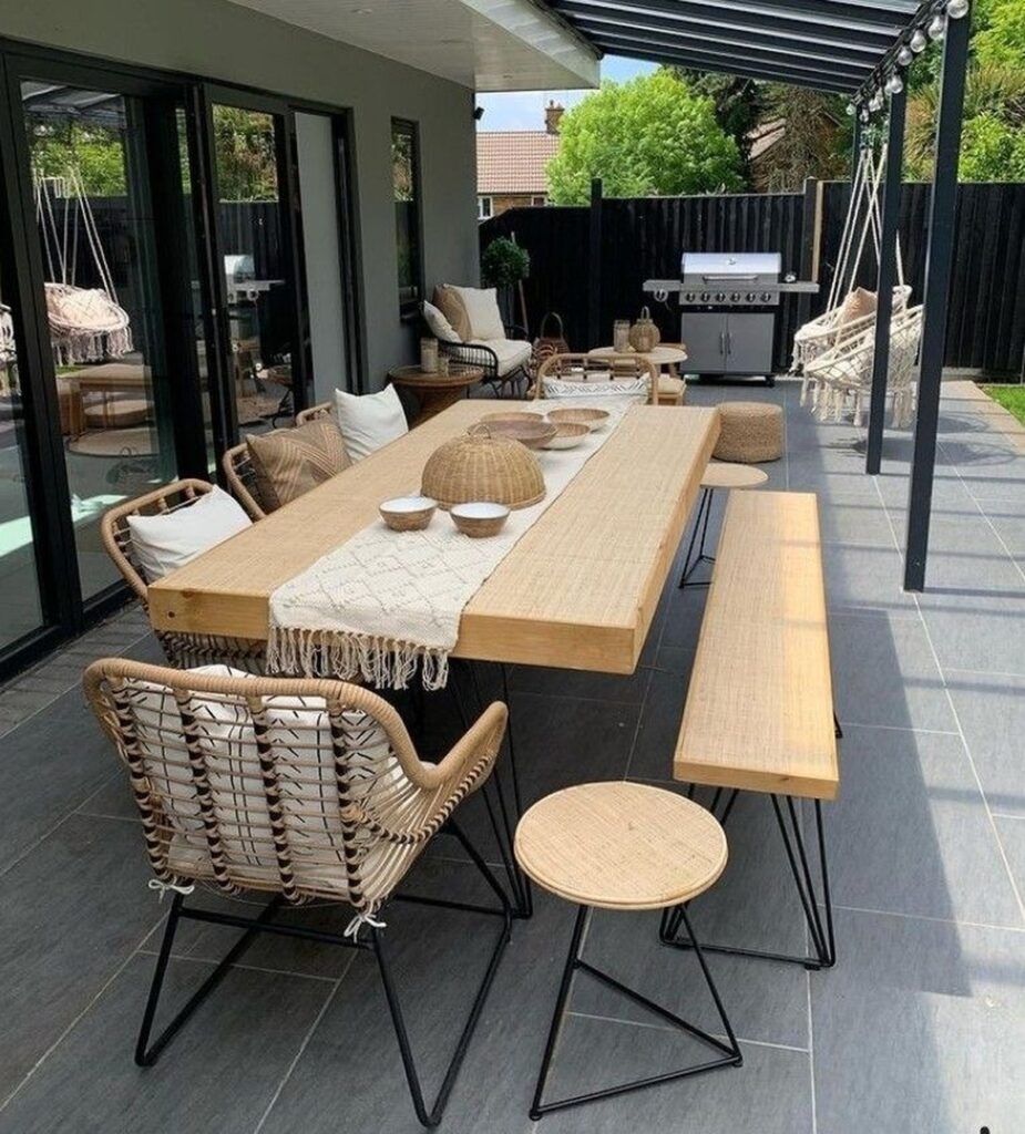 26 Patio Table Styles for Modern Outdoor Dining Inspiration - Decor Rio